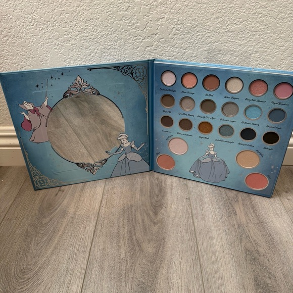 Disney | Makeup | Disneys Cinderella Eyeshadow Palette Disneys ...
